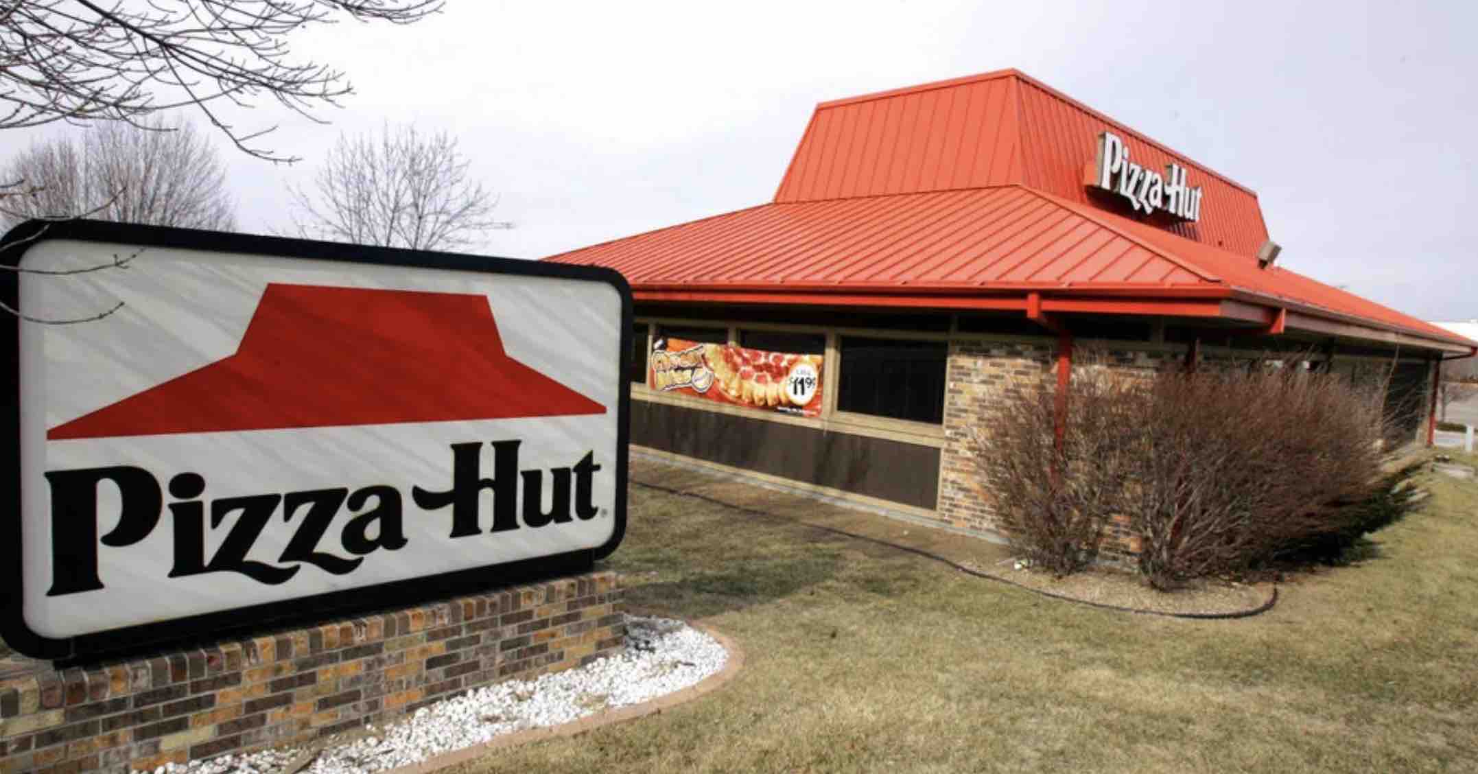 Pizza Hut Launches A High-Tech Restaurant Design Concept – Twenty Four ...