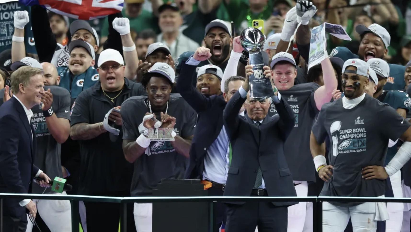 Philadelphia Eagles Demolish the Kansas City Chiefs To Win Their Second ...